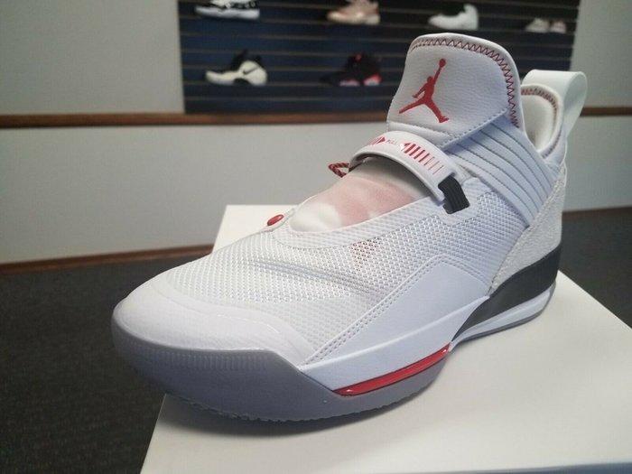 实拍预览全新白/金属金/健身红色Air Jordan XXXIII SE-识物